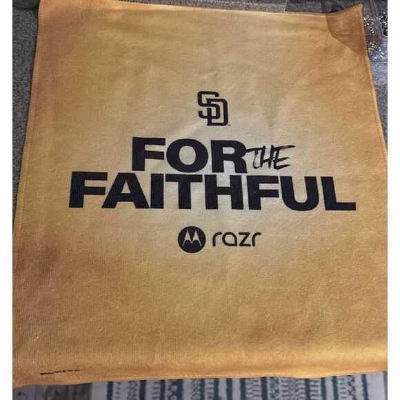 Bath | San Diego Padres Rally Towel Sga Wild Card 224 Postseason Ships ...